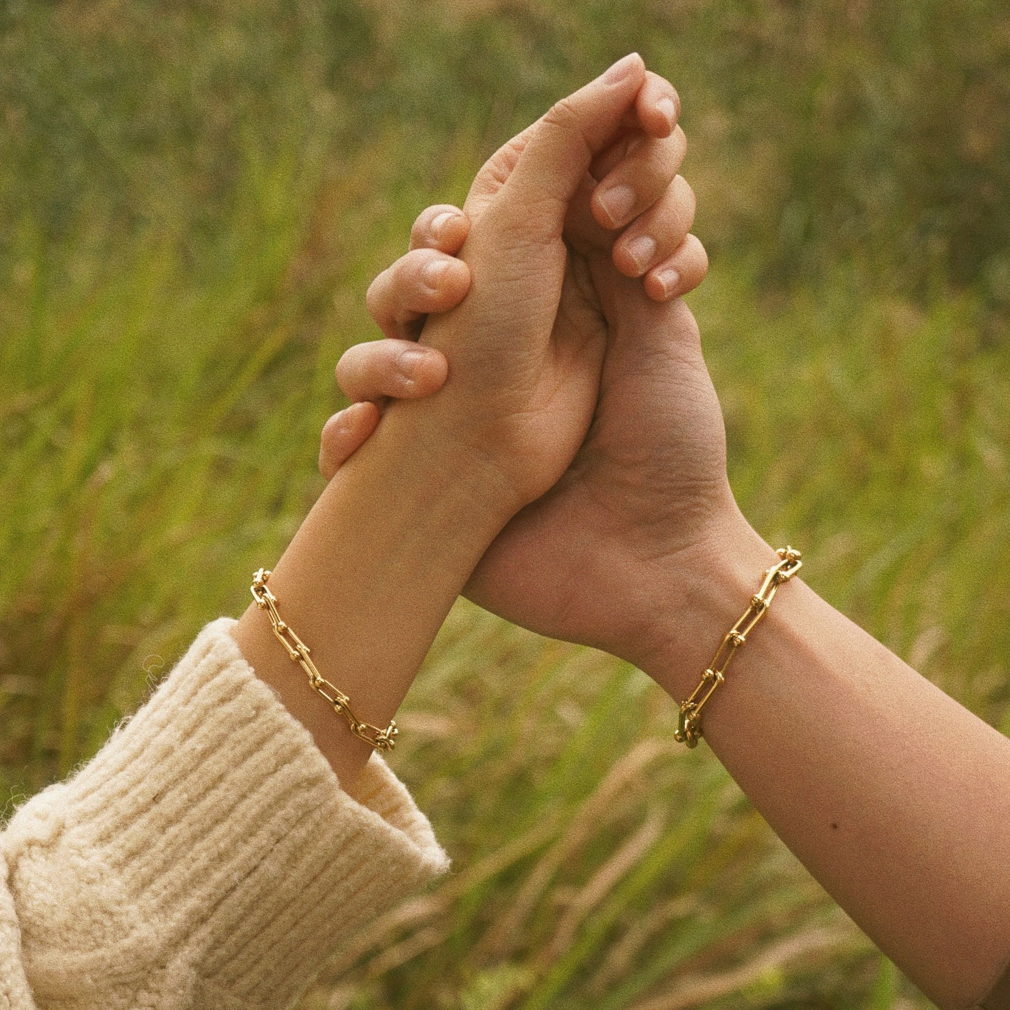 GRADUATED LINK BRACELET L I T H E R A P Y