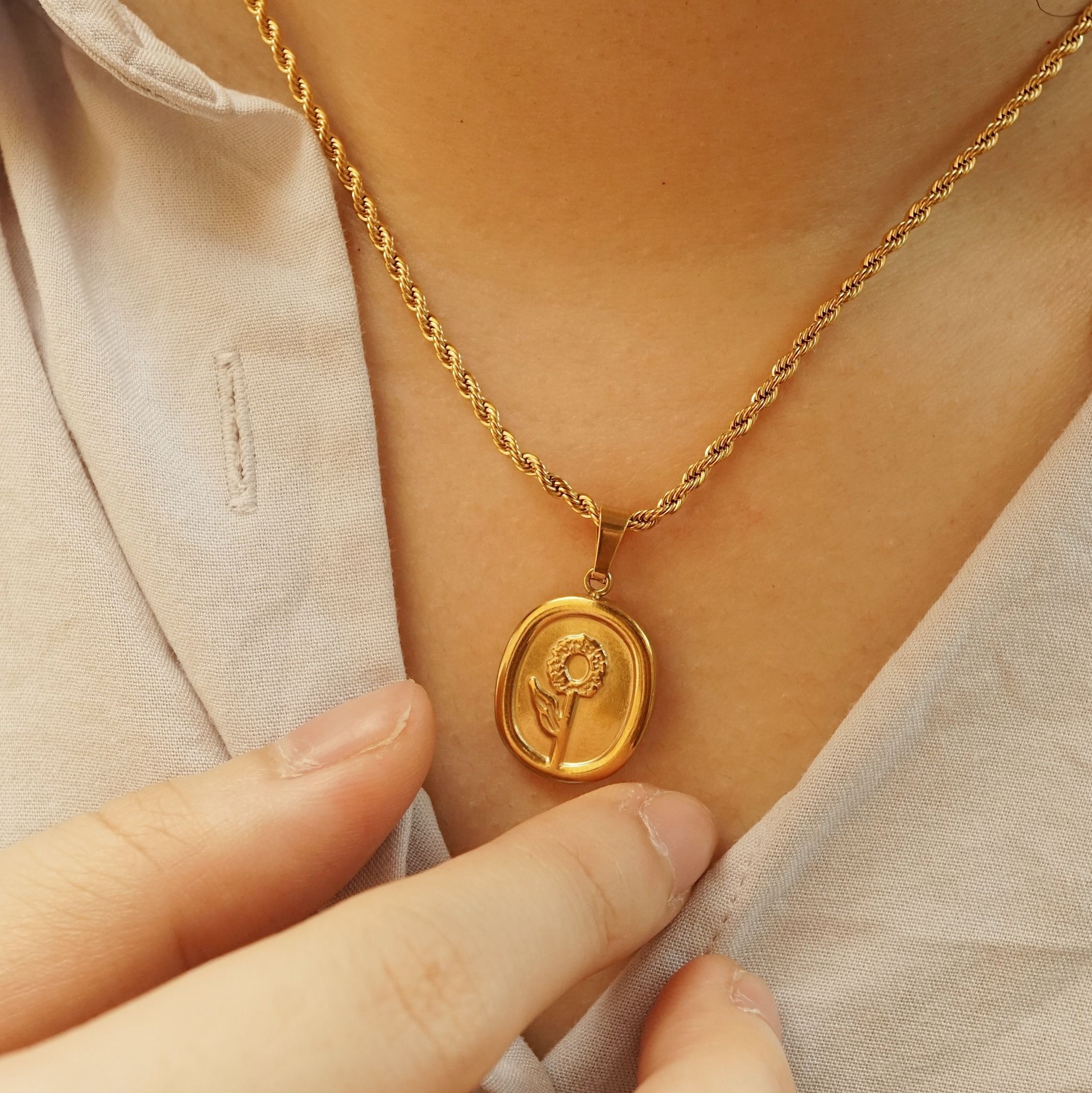 SUNFLOWER ROPE NECKLACE L I T H E R A P Y