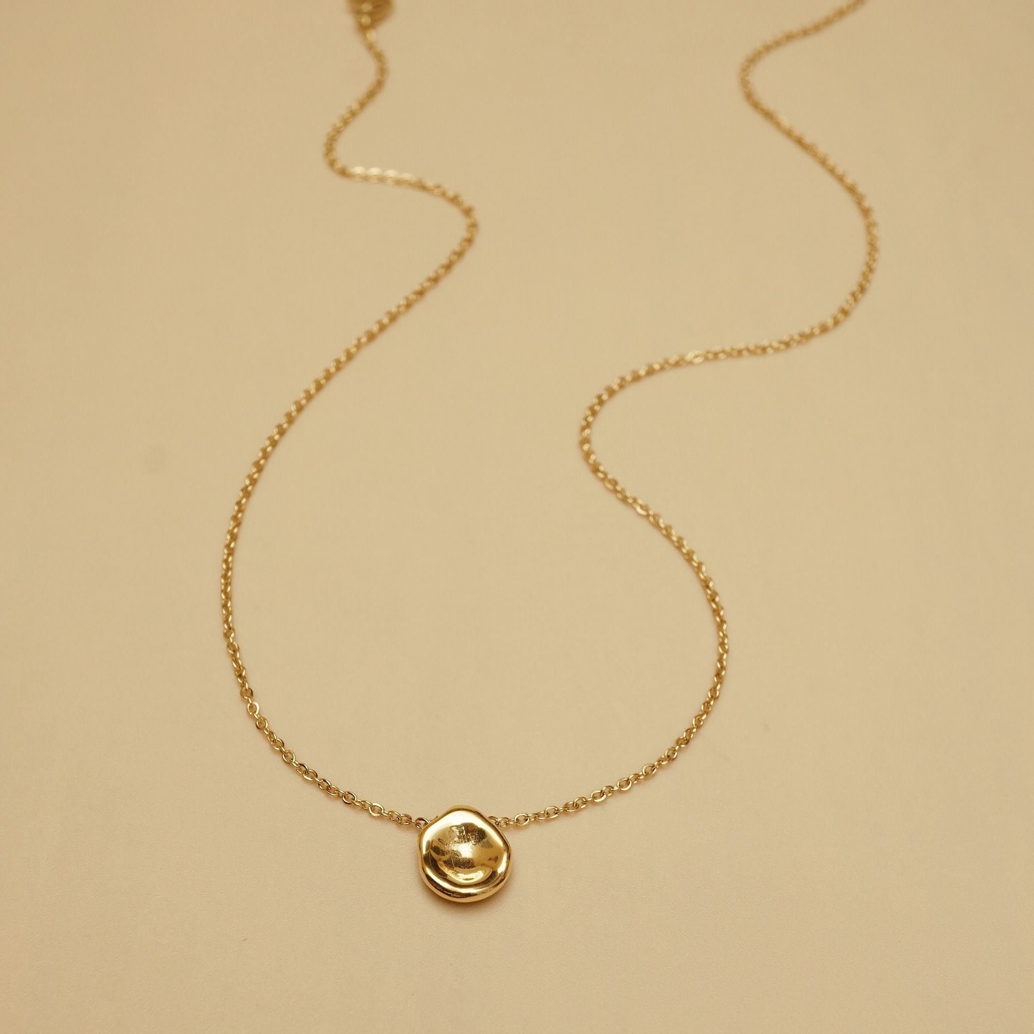 VINTAGE LUCKY BEAN NECKLACE L I T H E R A P Y