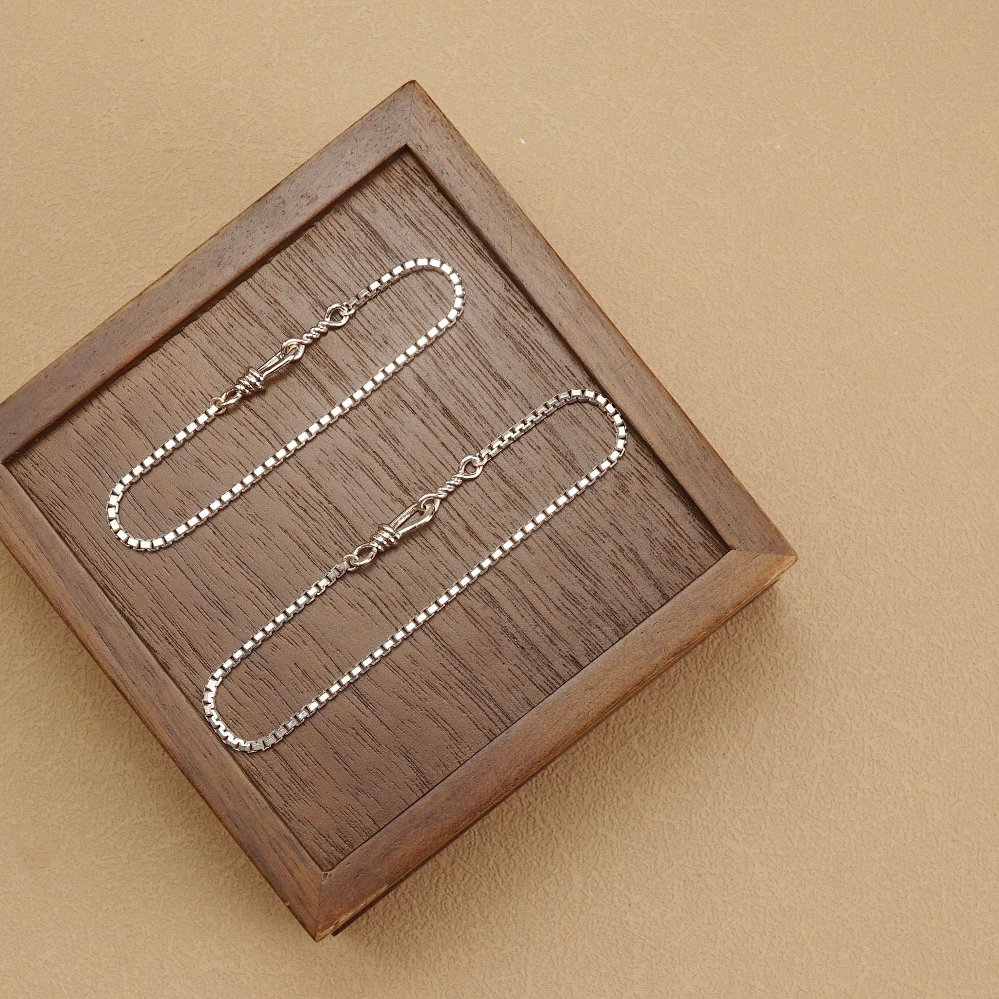 TWIST LOCK - VENETIAN BOX BRACELET (S) S A T E L L I T E