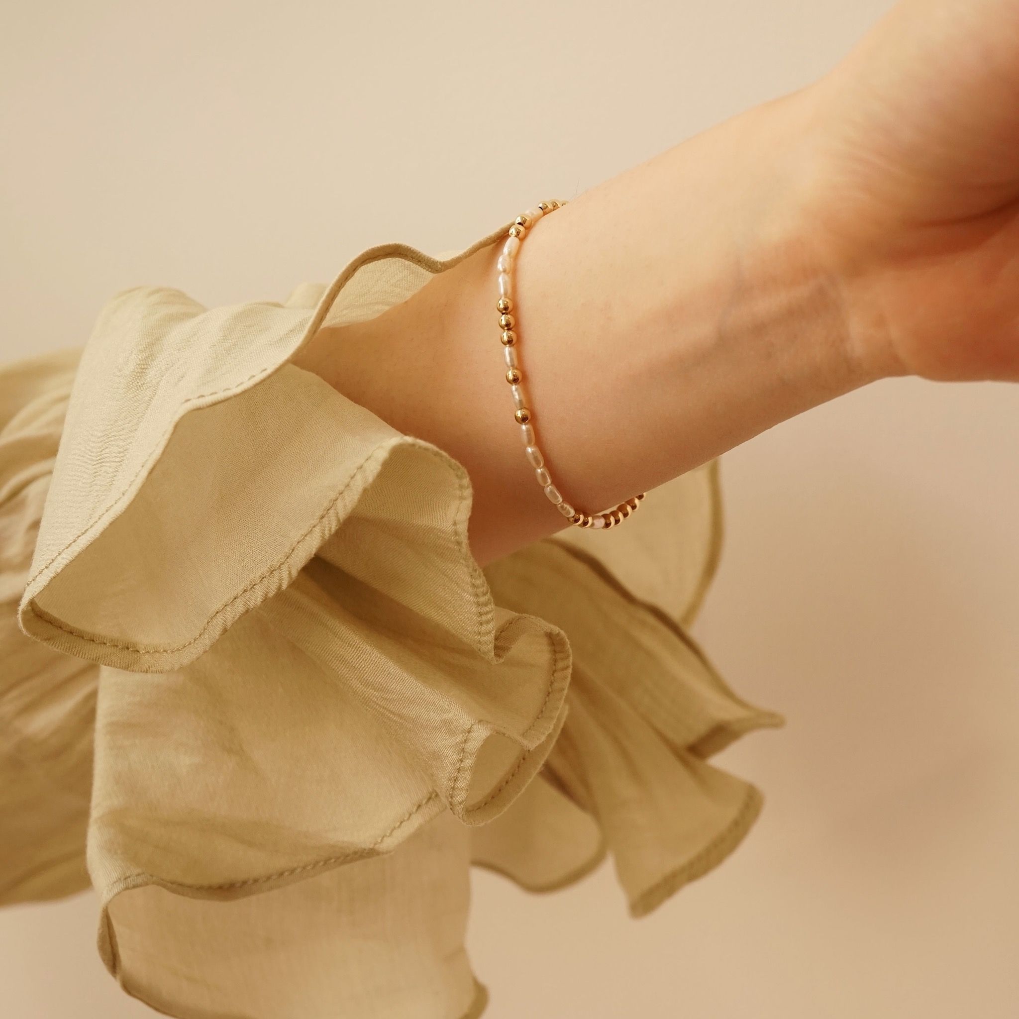 MORSE CODE BEADED PEARL BRACELET S A T E L L I T E