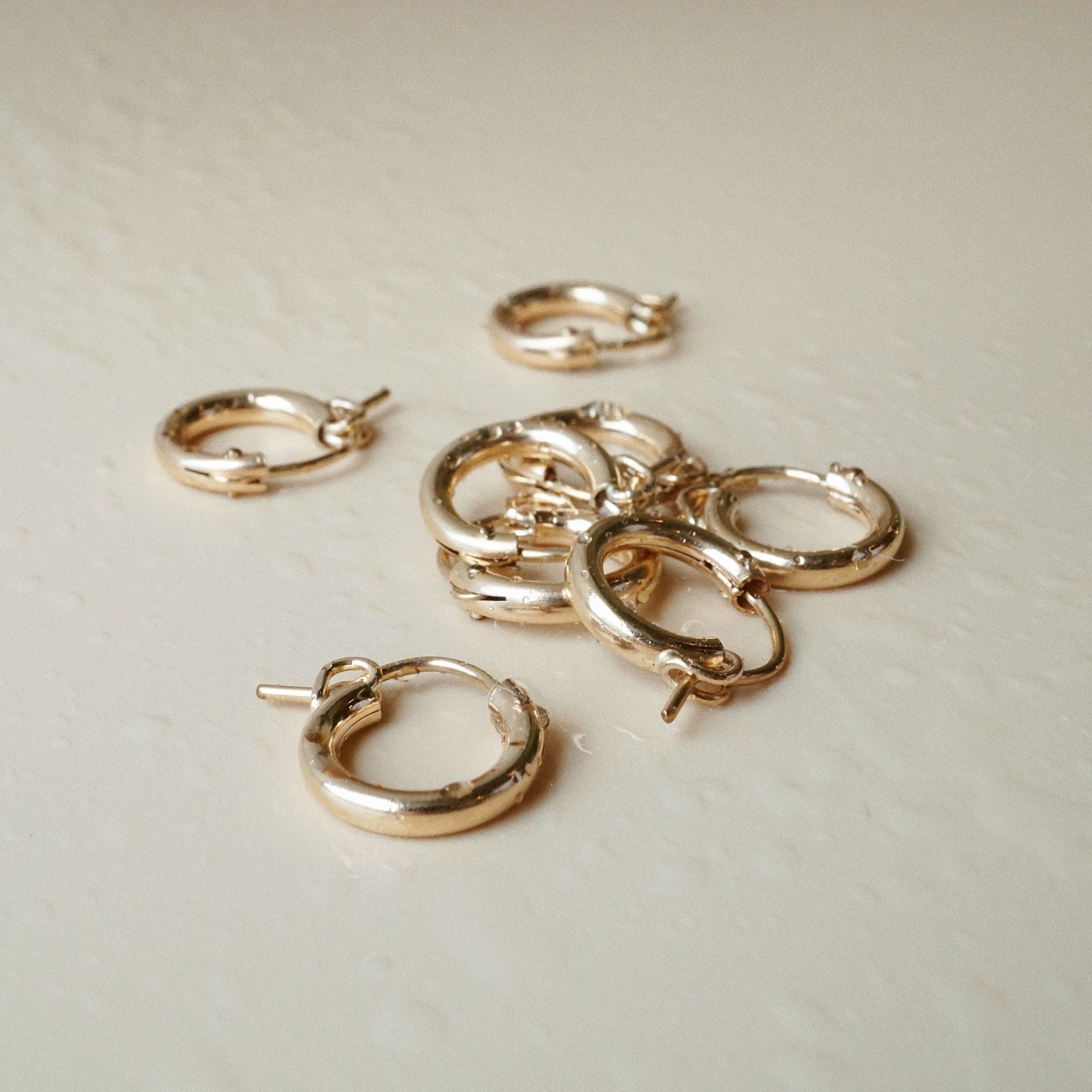 BOLD HOOP EARRINGS S A T E L L I T E
