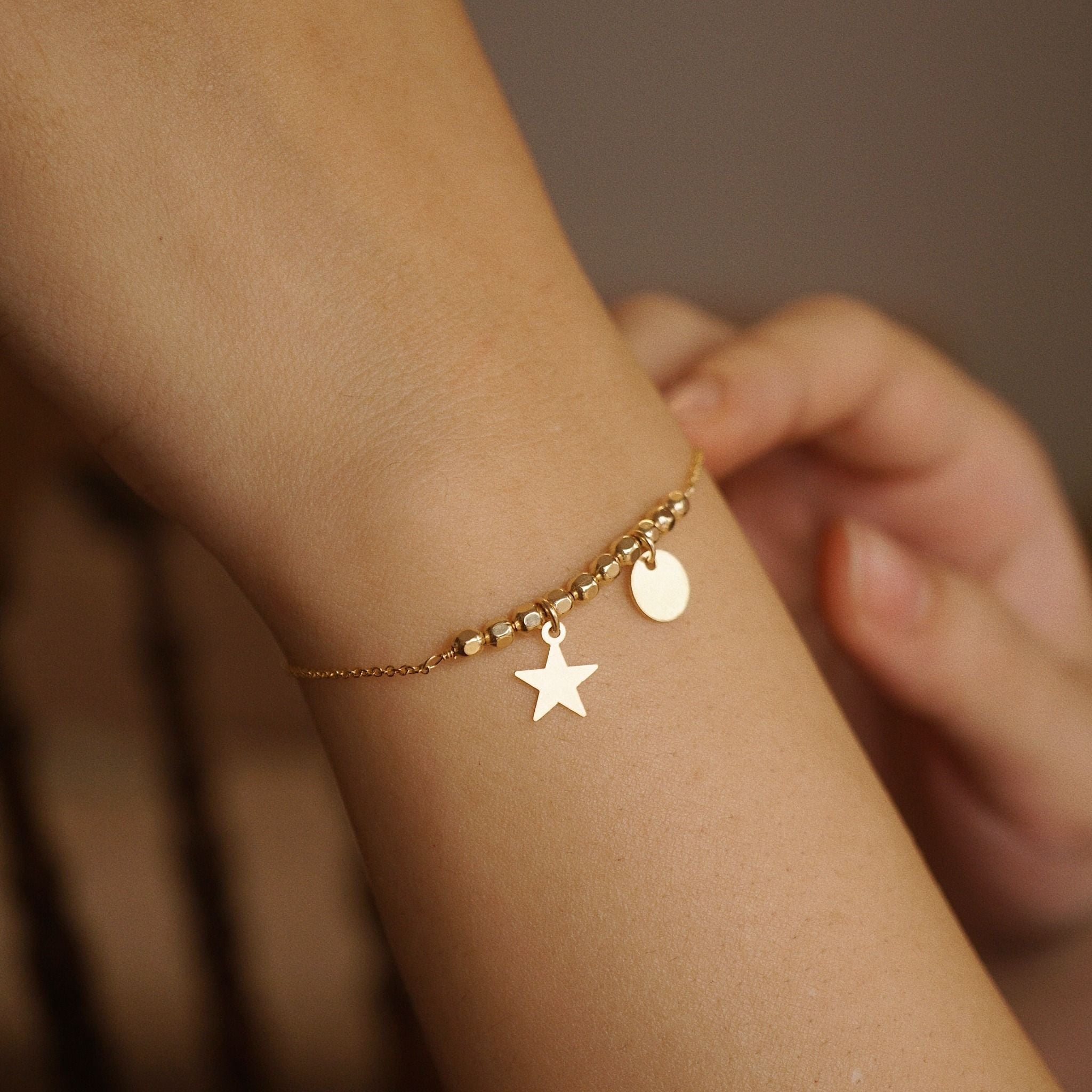 MINI DISC & STAR BEADED NUGGET BRACELET S A T E L L I T E