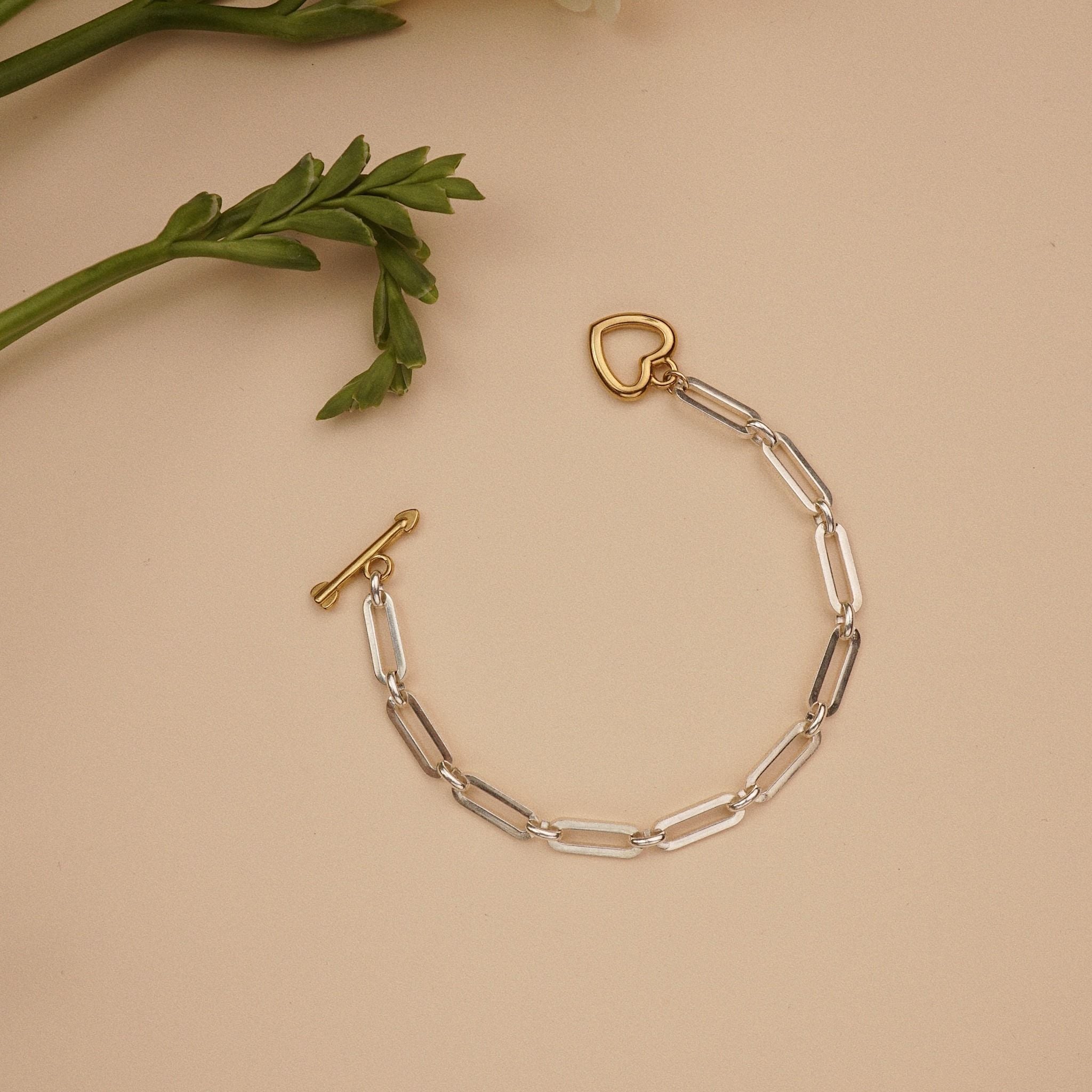 CUPID CLASP BOLD RECTANGLE BRACELET (S) S A T E L L I T E