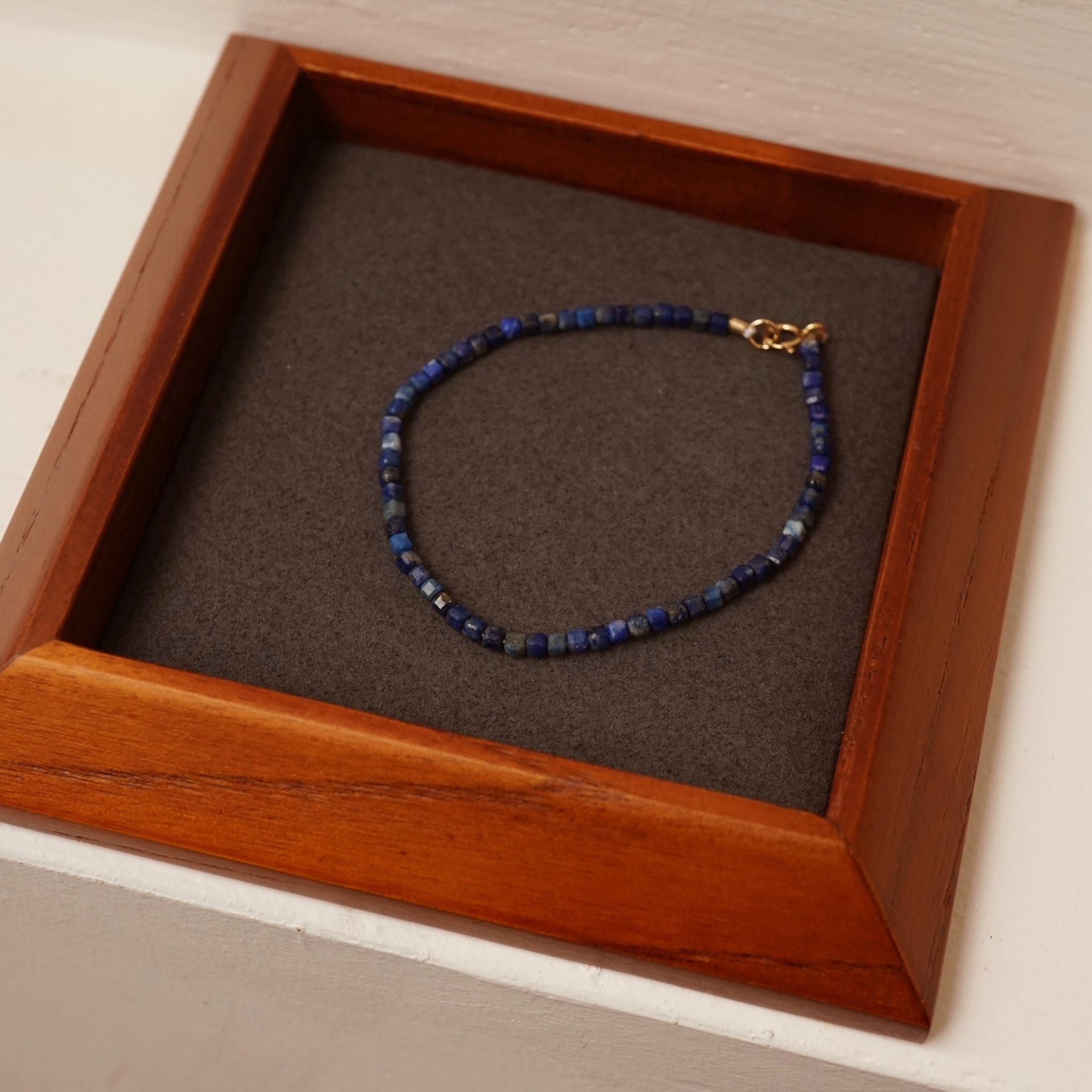 LAPIS STONE BRACELET S A T E L L I T E