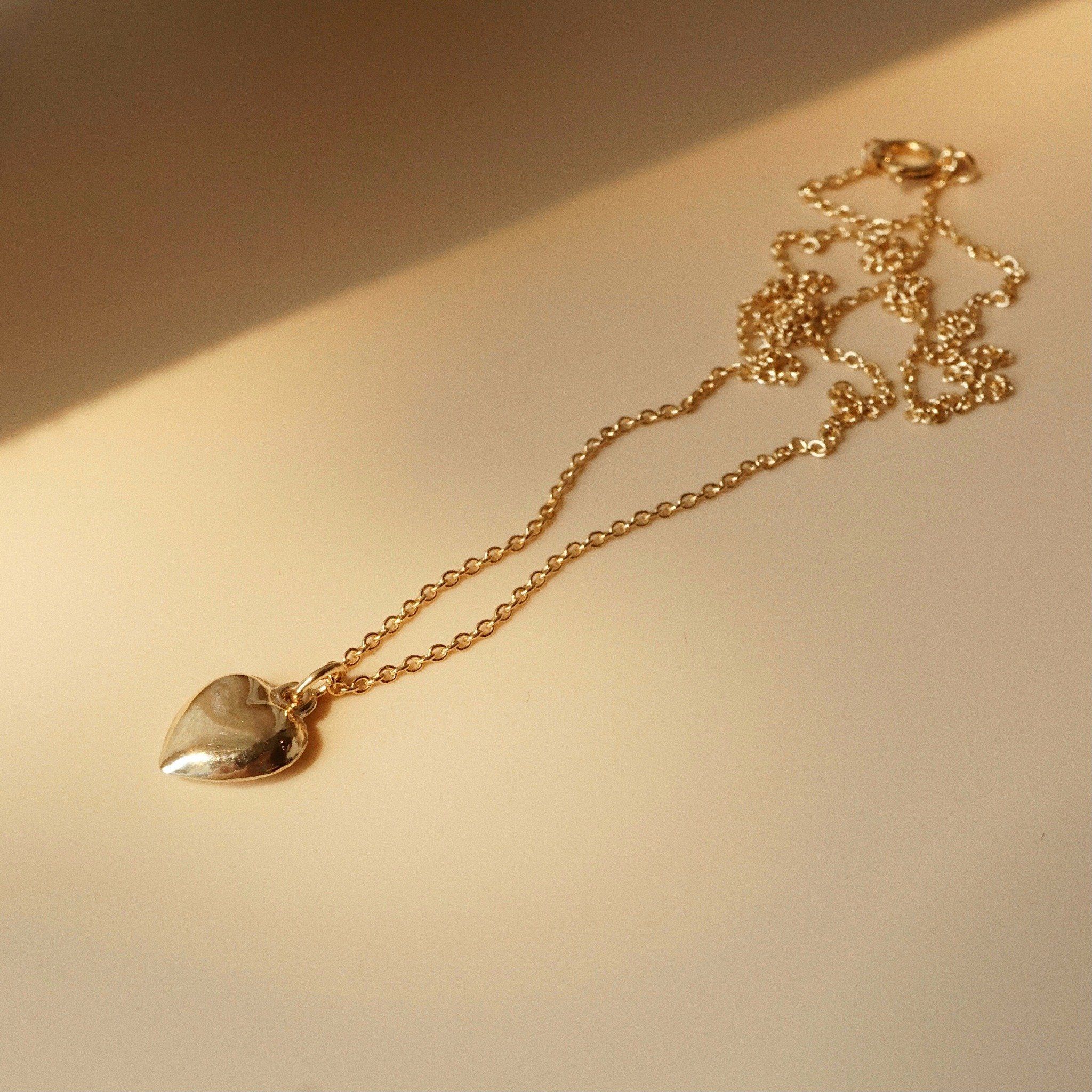 PUFF HEART NECKLACE S A T E L L I T E