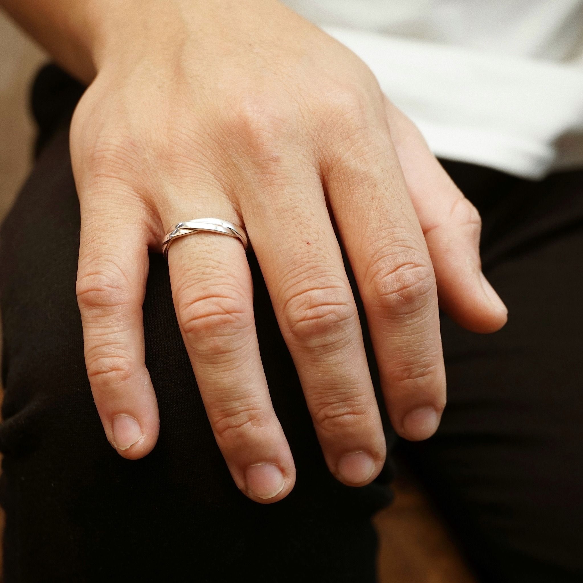 TWIST CABLE BAND RING (S) S A T E L L I T E