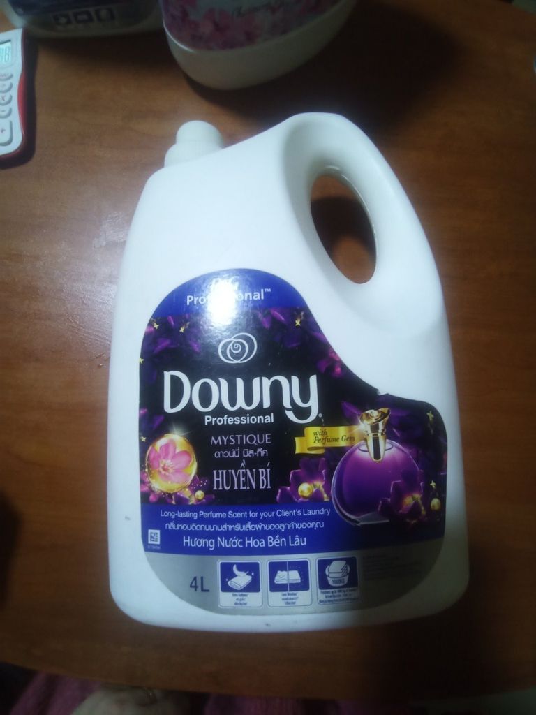 Nước xả Downy tím – Lins Food Mart