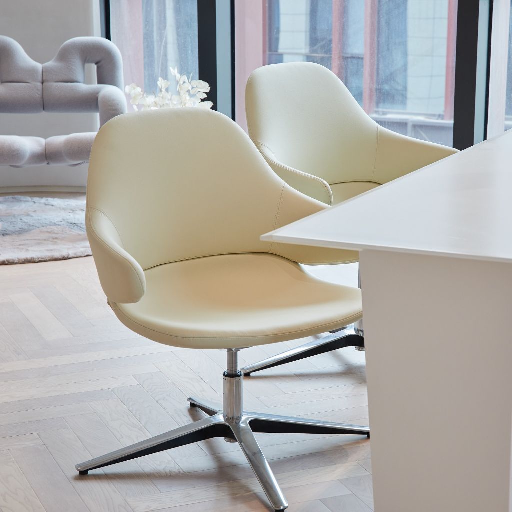 Hug Lounge Chair / Aluminum – The First Workshop