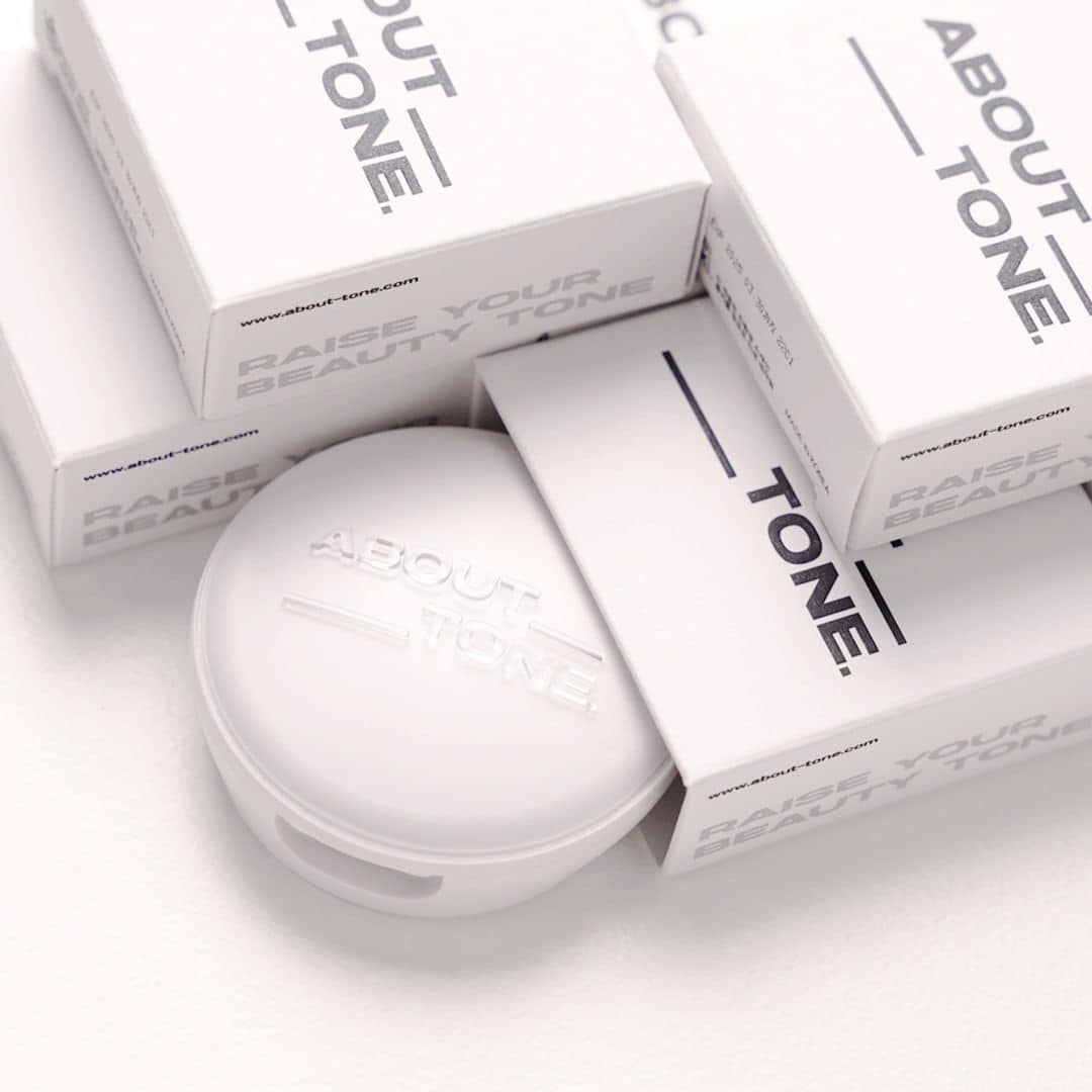 Phấn Phủ About Tone Powder Pact 8gPhấn Phủ About Tone Powder Pact 8g ...