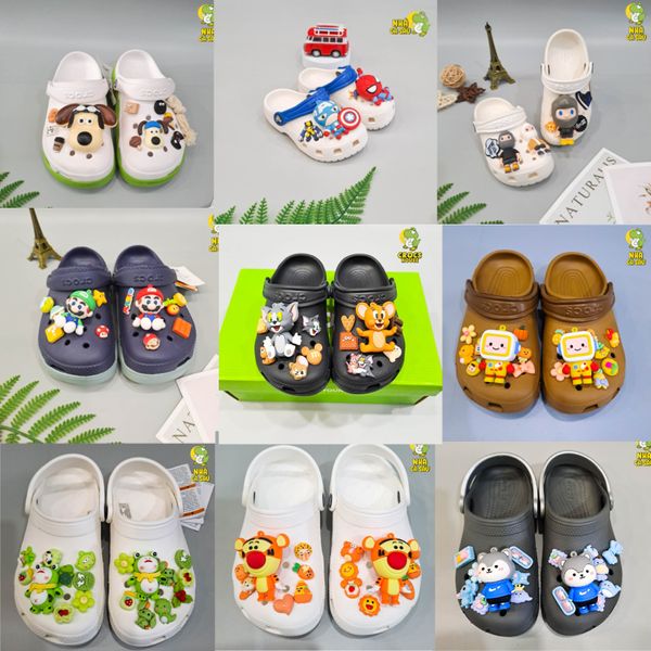 Set Jibbitz charms phối gắn trang trí dép crocs – Nhà Cá Sấu