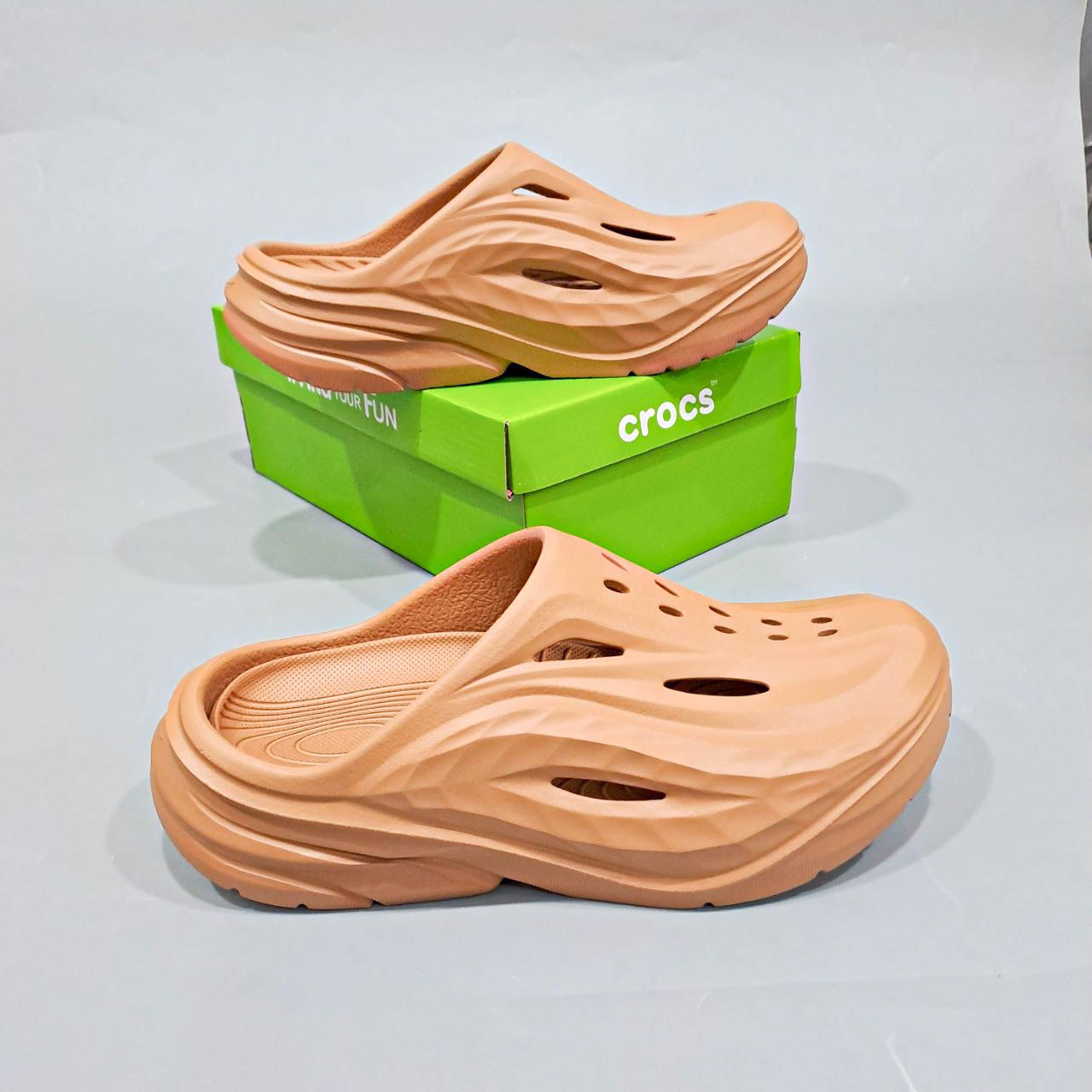 Dép sục Hoka nam nữ xuất khẩu – Nhà Cá Sấu