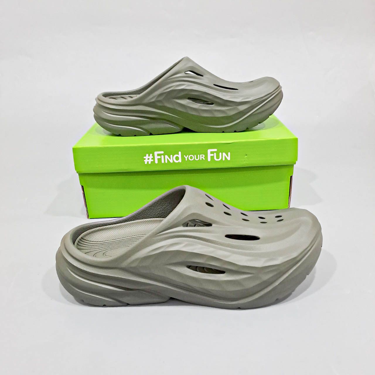 Dép sục Hoka nam nữ xuất khẩu – Nhà Cá Sấu