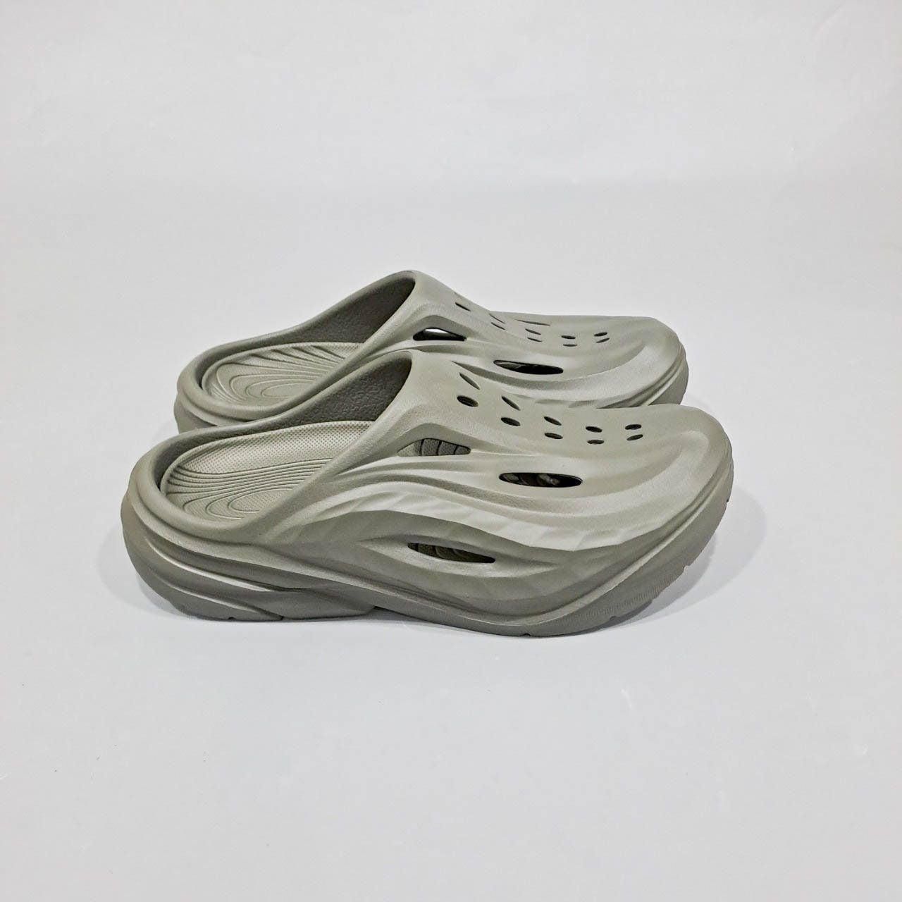 Dép sục Hoka nam nữ xuất khẩu – Nhà Cá Sấu