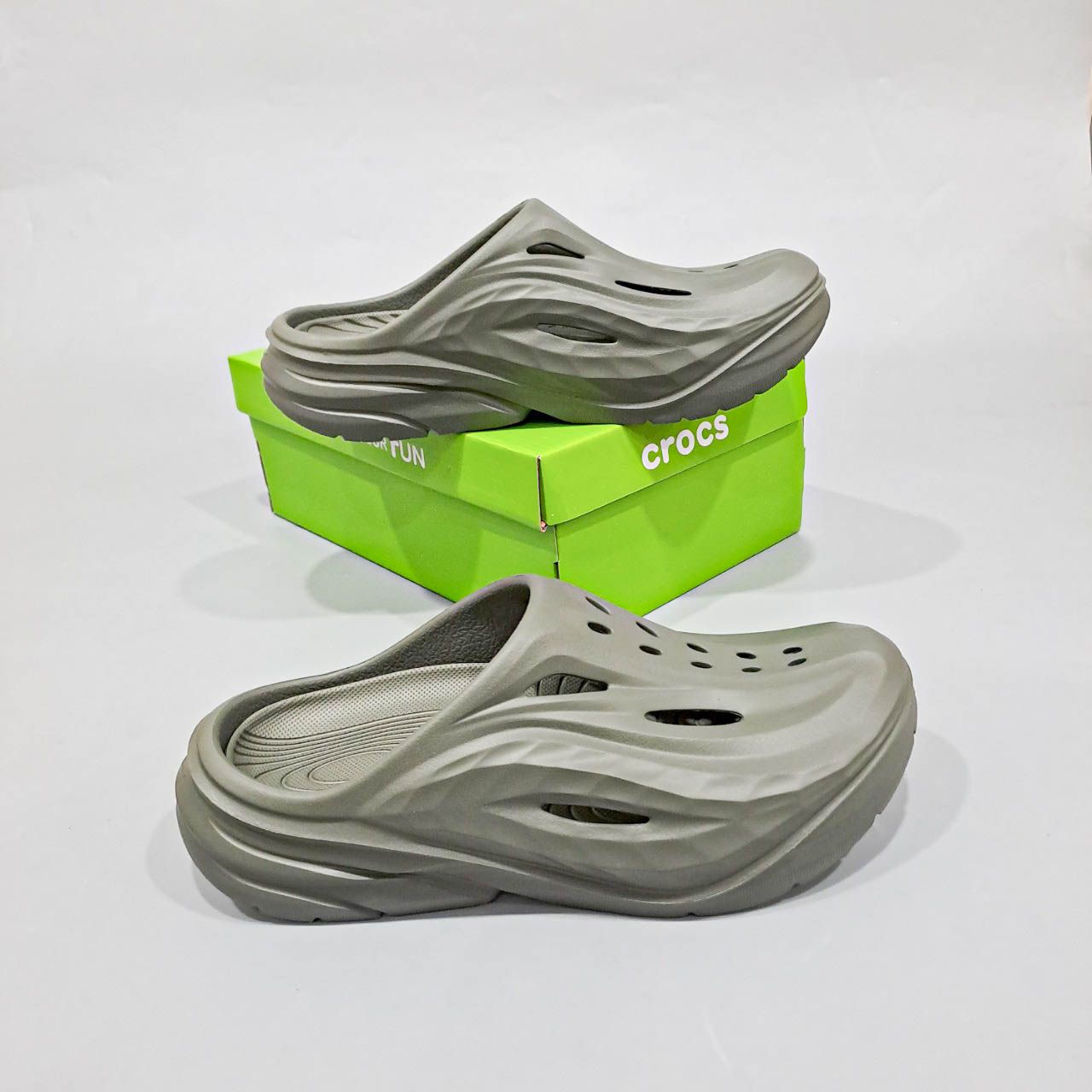 Dép sục Hoka nam nữ xuất khẩu – Nhà Cá Sấu