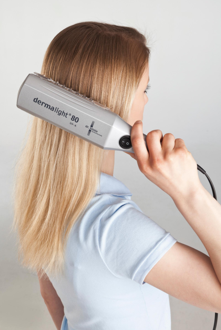 Máy chiếu tia UV kèm lược Dermalight 80 UVB Kamm 311 nm của Dr. Hoenle ...