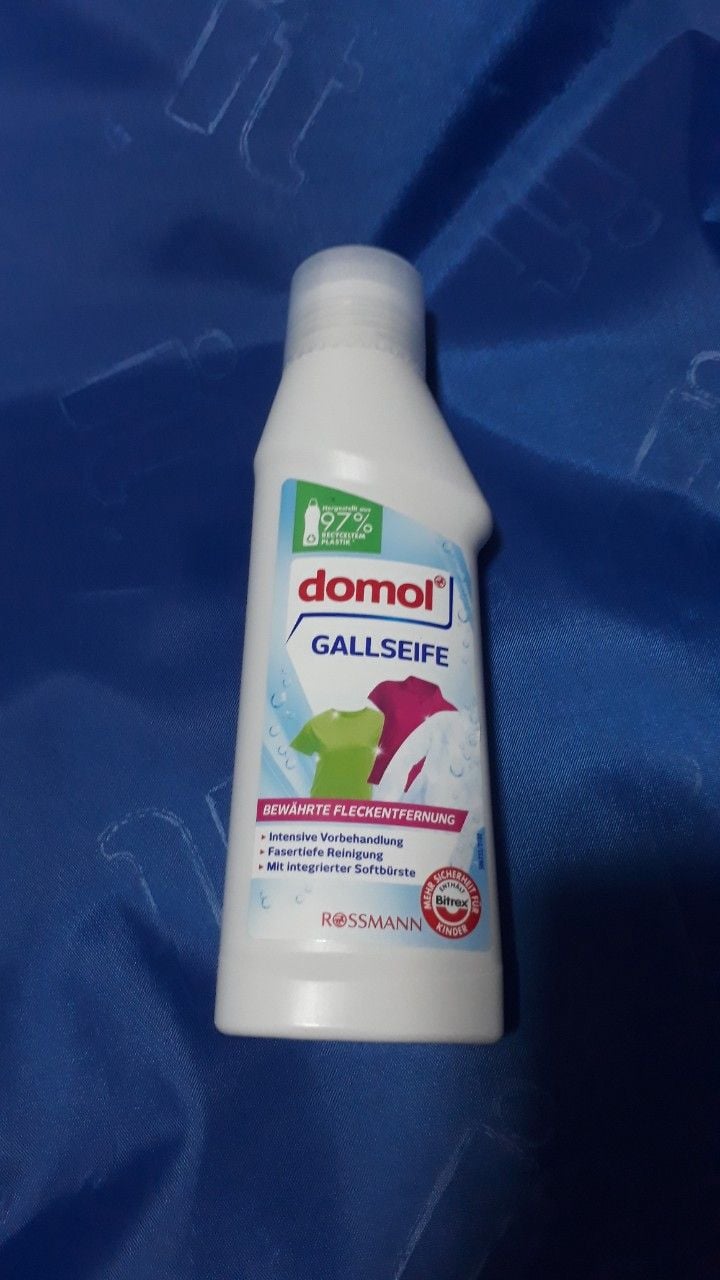 Tẩy trắng quần áo Domol Gallseife – Gia dụng xách tay Đức