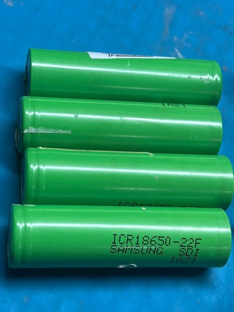 Pin sạc Li-Ion Samsung ICR 18650-22F 2200mah 3.7V - SDI19A3