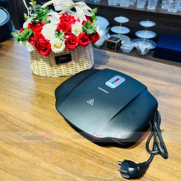 Máy kẹp bánh mỳ Silvercrest SKG 1000 B2 có thể nướng thịt, xúc xích...