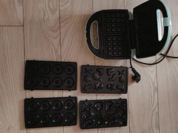 Máy nướng bánh Silvercrest SWEW 750D2 3in1 màu xanh