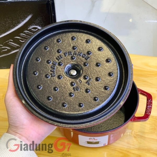 Nồi gang Staub 18cm (1.7L) màu đỏ