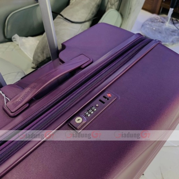 Vali Samsonite Voltage DLX Spinner thiết kế đẹp, an toàn, tiện lợi
