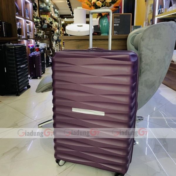 Vali Samsonite Voltage DLX Spinner thiết kế đẹp, an toàn, tiện lợi