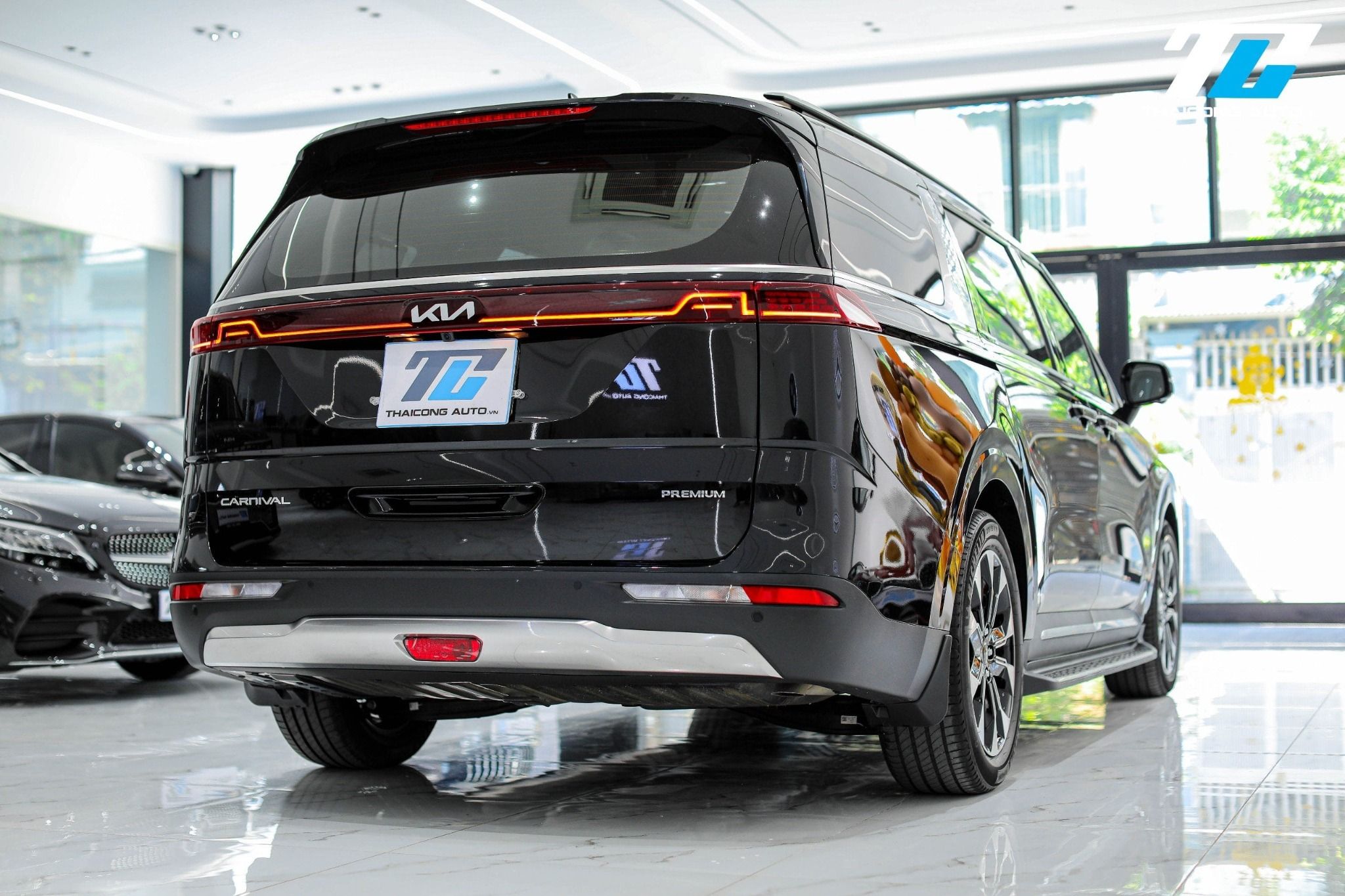 CARNIVAL PRE 2.2D 8S 2022 ODO 7K - KIA CARNIVAL PREMIUM – Thái Công Auto