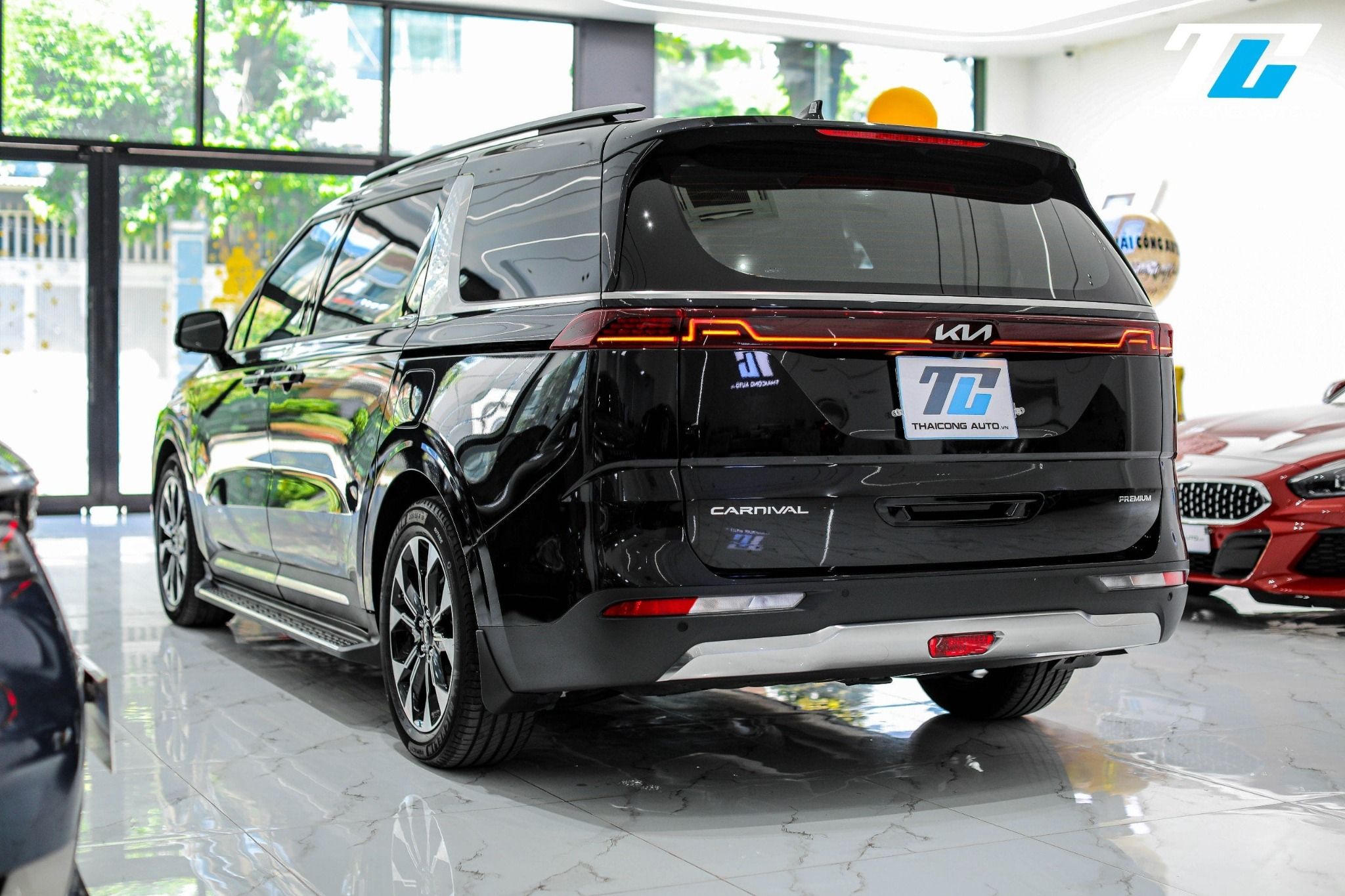 CARNIVAL PRE 2.2D 8S 2022 ODO 7K - KIA CARNIVAL PREMIUM – Thái Công Auto