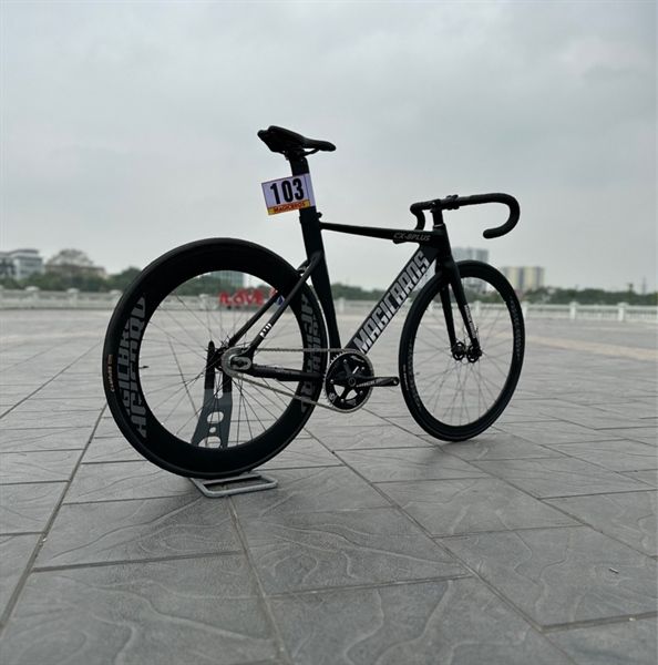 Xe Fixed Gear Magicbros CX10 Build full carbon – MAGICBROS
