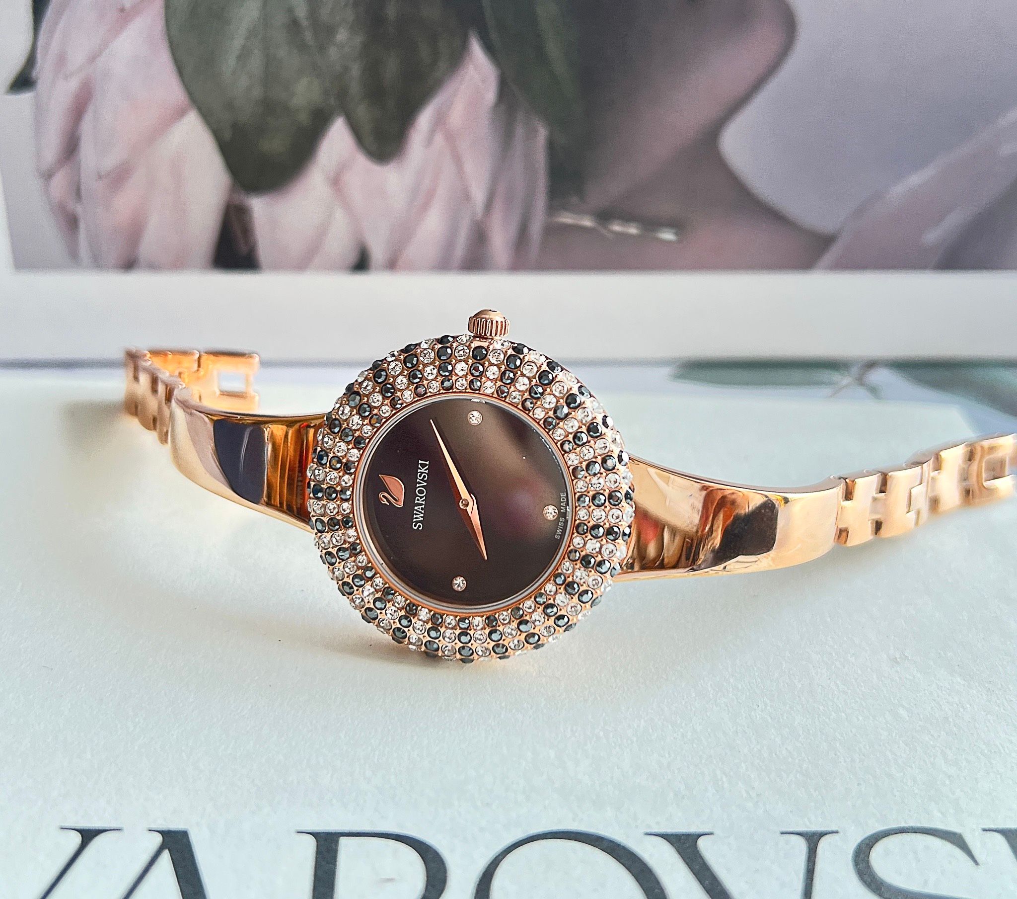 Crystal Rose watch Swiss Made, Metal bracelet, Black, Rose gold-tone f ...