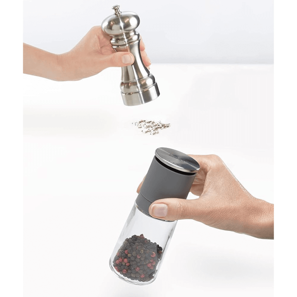 Bộ 2 lọ xay muối và tiêu Joseph Joseph Duo No-spill (Grey) 20198