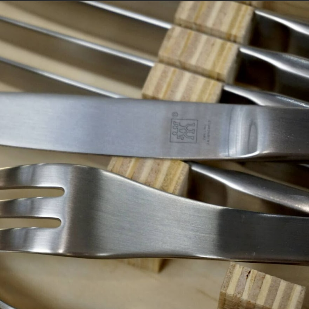 Bộ dao thìa dĩa Zwilling Steak 12 món hộp gỗ (mới) - Germany S&T