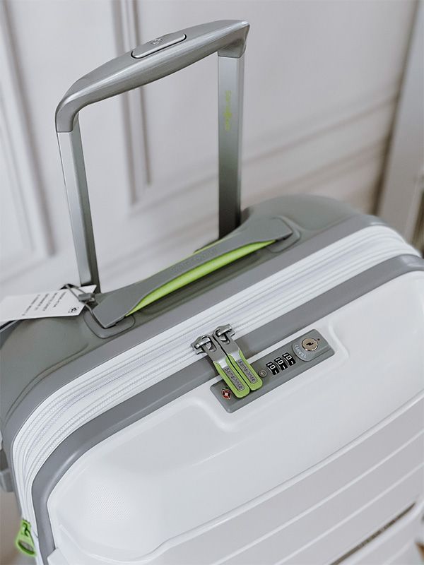 Valy Samsonite Freeform sz cabin mẫu mới nhất (màu trắng) - Germany S&