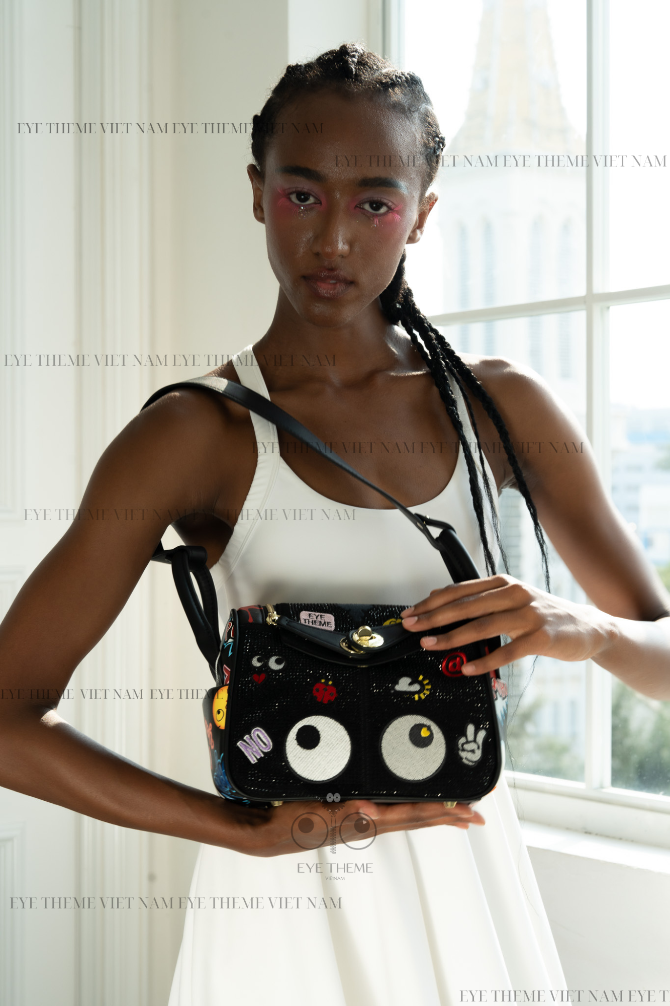 EYETHEME 】Túi Dáng Lindy Đính Kim Tuyến 2585 – Eye Theme VN