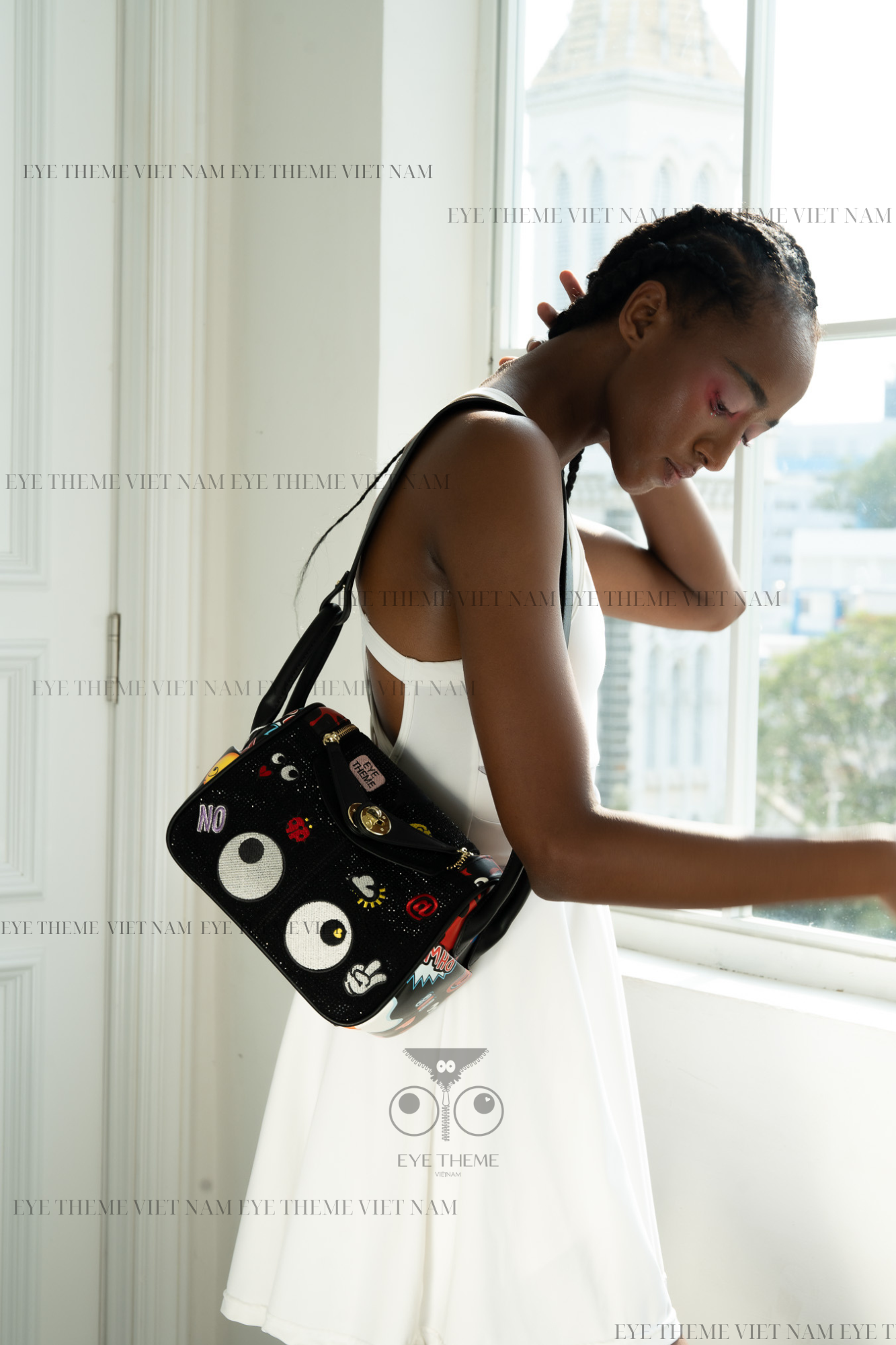 EYETHEME 】Túi Dáng Lindy Đính Kim Tuyến 2585 – Eye Theme VN