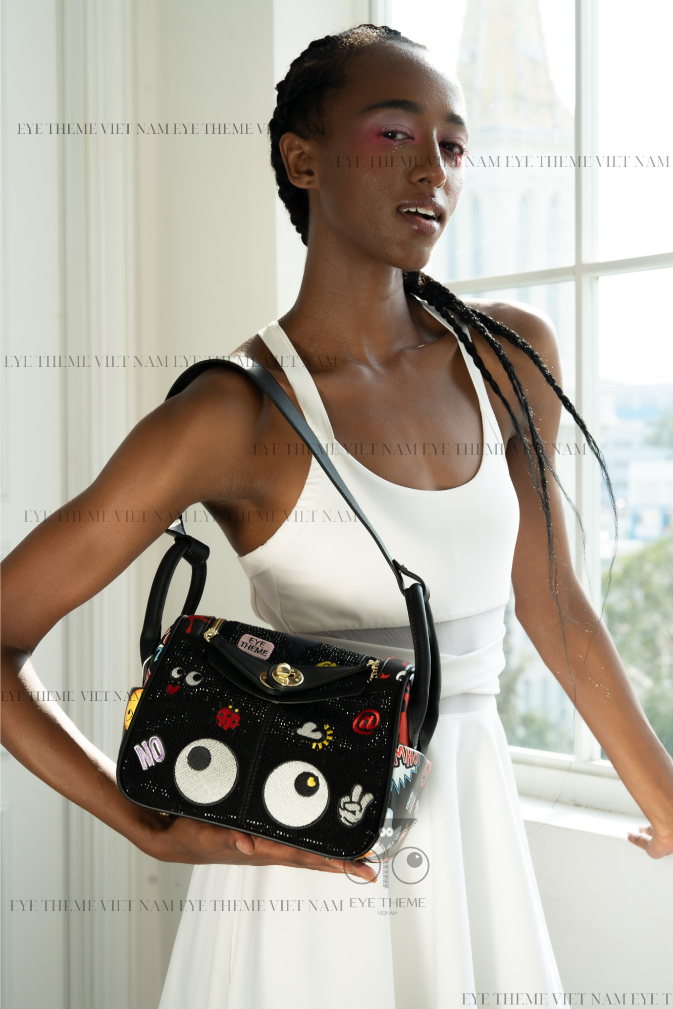 EYETHEME 】Túi Dáng Lindy Đính Kim Tuyến 2585 – Eye Theme VN