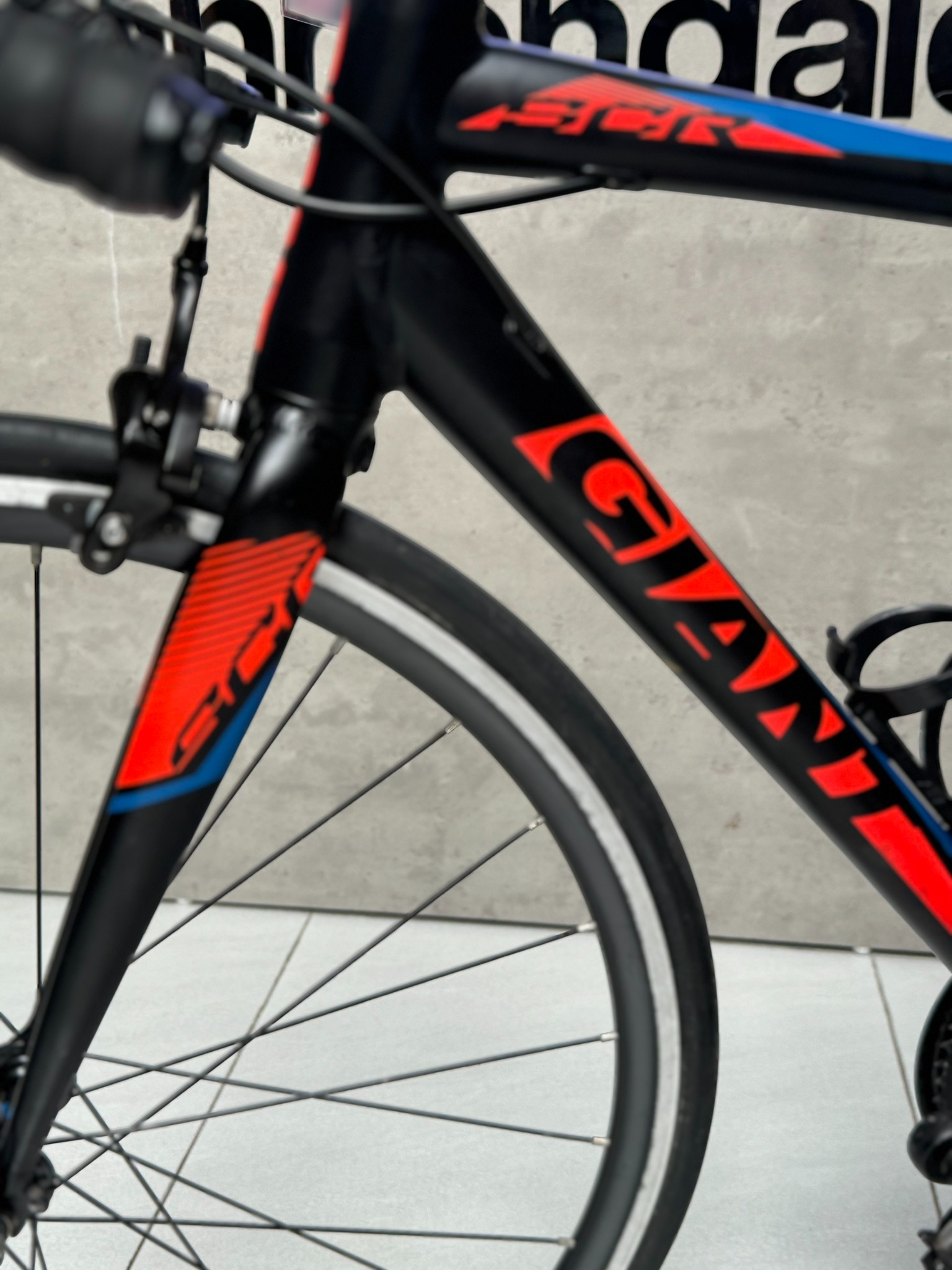 Xe GIANT SCR - Màu đen