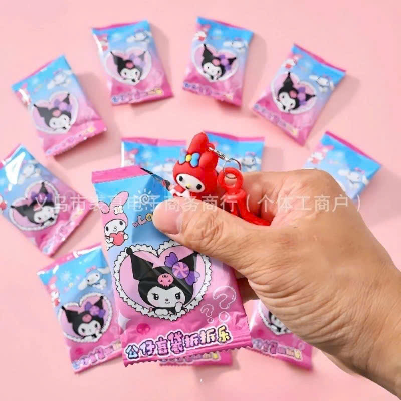 Bộ sưu tập SANRIO: Hộp full box 32 túi mù móc khóa mini (Hello Kitty ...