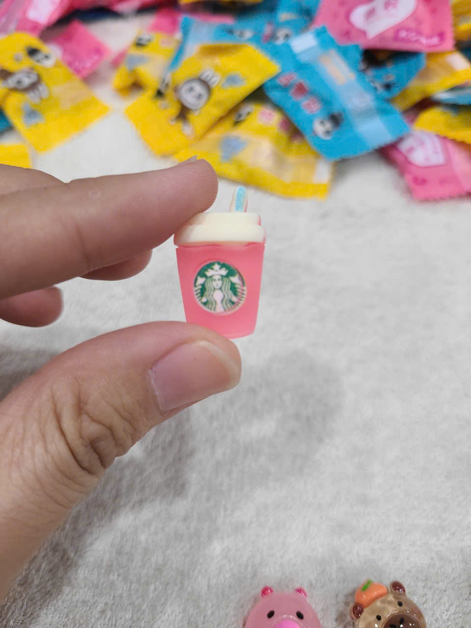 ĐỌC MÔ TẢ_Set 10-20-30 túi mù tự xé các loại charm mini ( Capybara, La ...