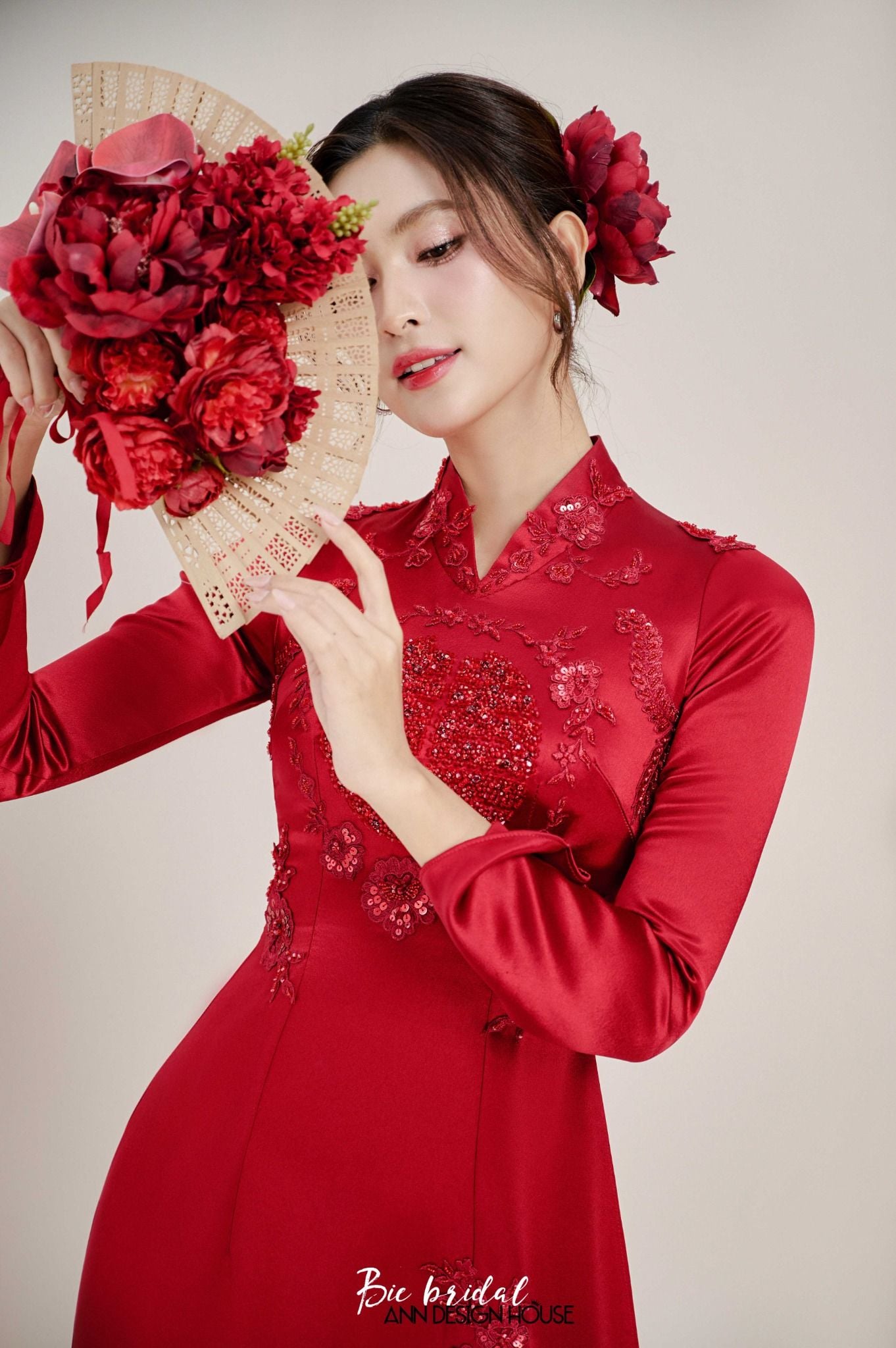 Áo dài đỏ Song hỷ – Bie Bridal