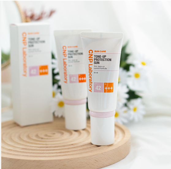 Kem Chống Nắng Nâng Tone CNP Laboratory Tone-Up Protection Sun SPF42 P ...