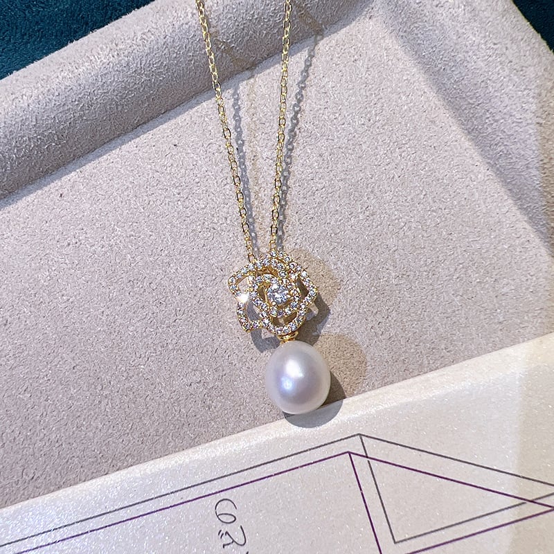 Vòng cổ Ngọc Trai Tự Nhiên Cham Hoa Hồng Đính Đá Sang Trọng