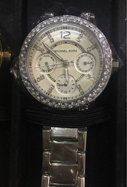 Michael Kors Mini Parker MK5615, dây kim loại màu bạc, bezel đá, cọc s ...