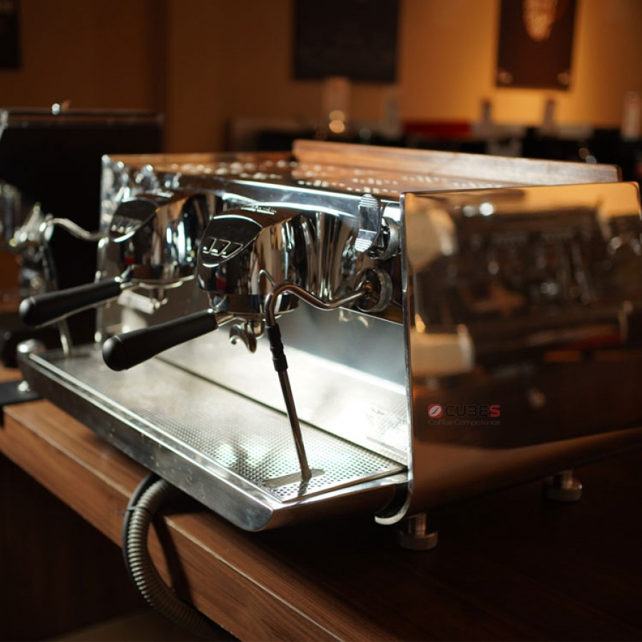 Máy pha cà phê Victoria Arduino Eagle One 2 Groups – Dienmaymobydick