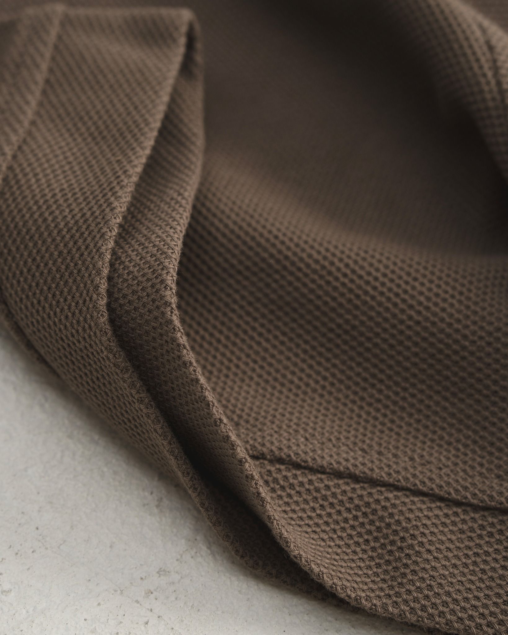 HIVE POLO | RAW UMBER - THE WEDOOKS