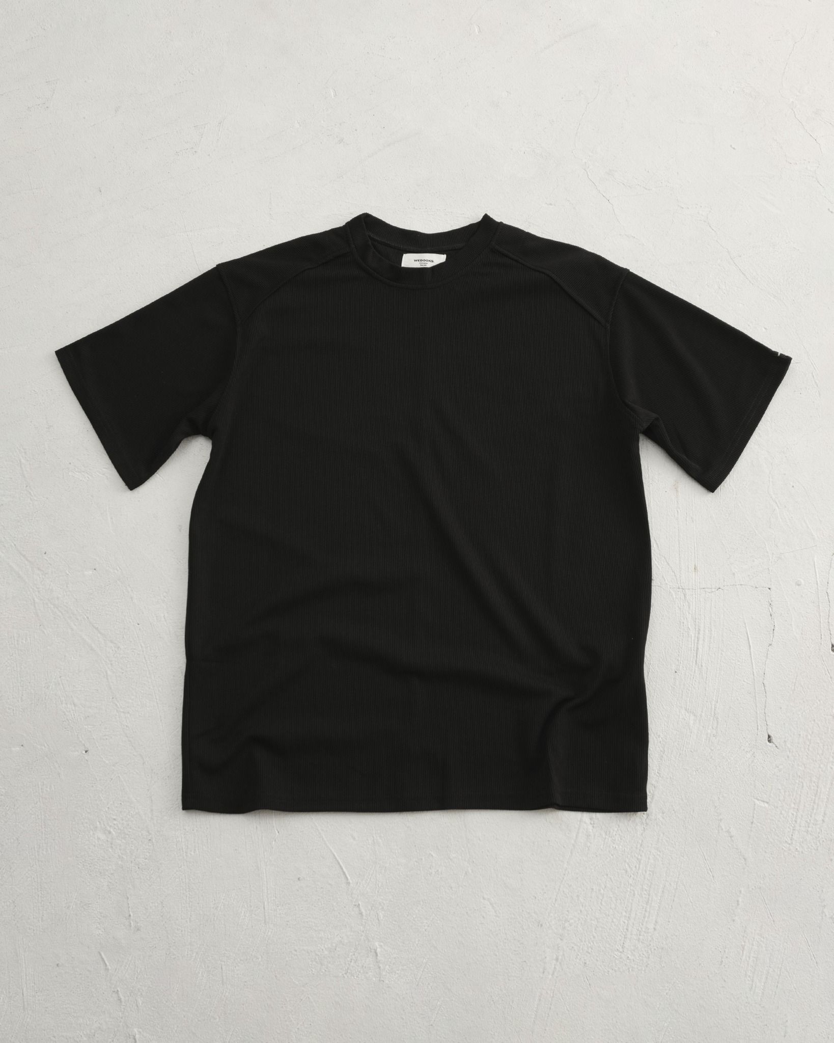 BEGINNING TEE | BLACK - THE WEDOOKS