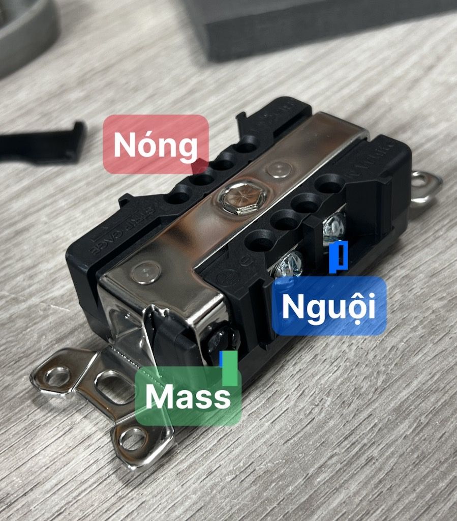 T14-02A Ổ cắm điện - AC power socket outlet – Dũng Audio - Shop Audiophile