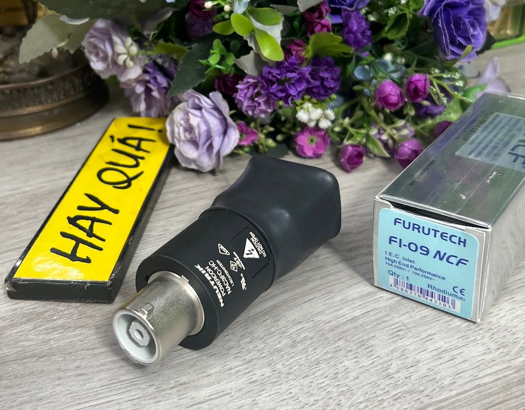 Jack chuyển đổi, Adaptor POWERCON => IEC INLET Furutech x Neutrik ...