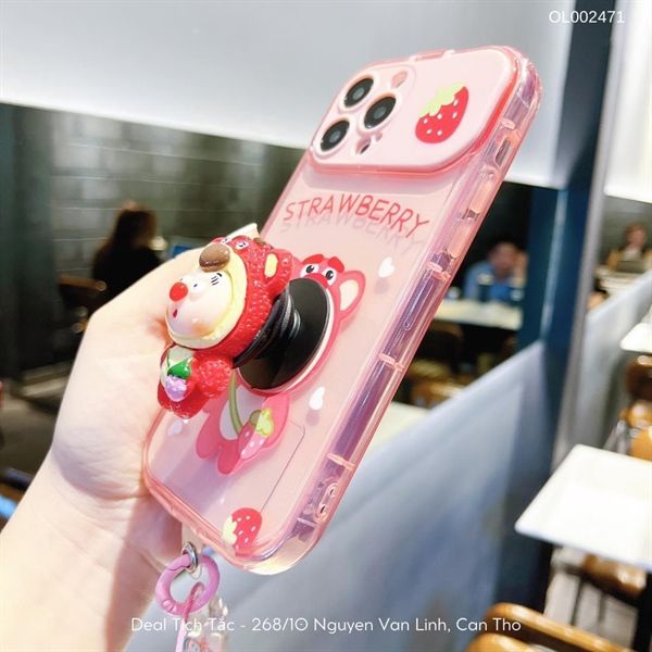 Ốp IP 14 Pro Max dẻo Strawberry camera gương kèm vòng